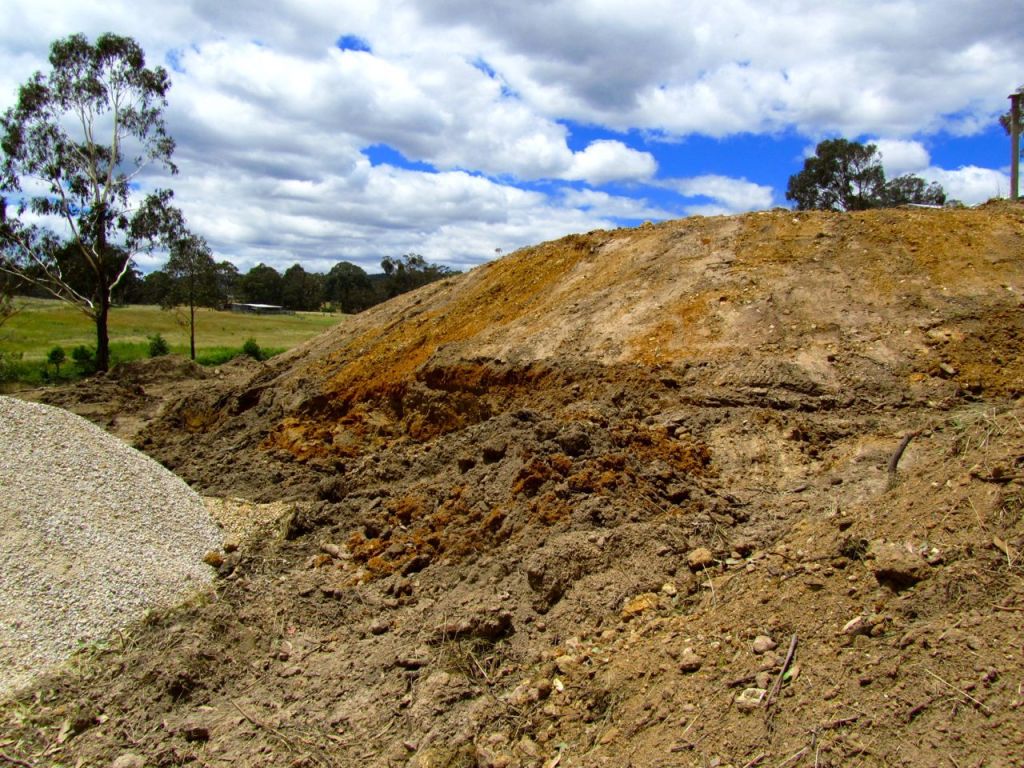 The saga of the middle dam - Milkwood: permaculture courses, skills ...