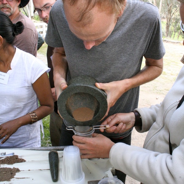 Soil Chromatography with Eugenio Gras - Milkwood: permaculture courses ...