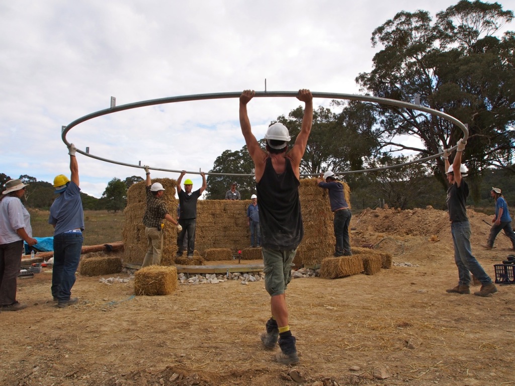 Roundhouse build: foundations and walls - Milkwood: permaculture ...