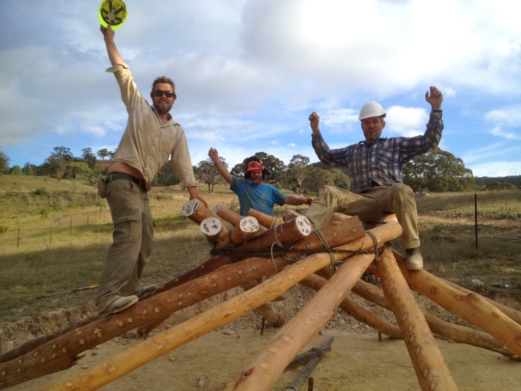 Roundhouse build: making a Reciprocal Roof - Milkwood: permaculture ...