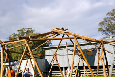 Building a Portable Reciprocal Roundhouse Frame - Milkwood