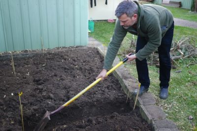 Preparing a new Garden Bed with Double Digging
